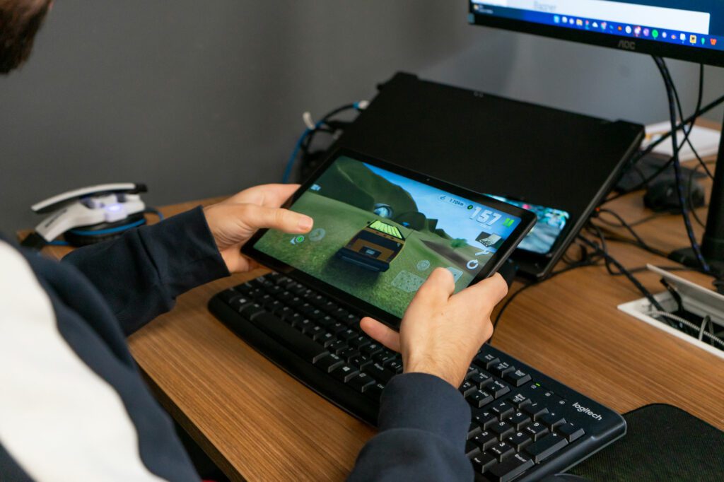 About - Main Home - AxesInMotion